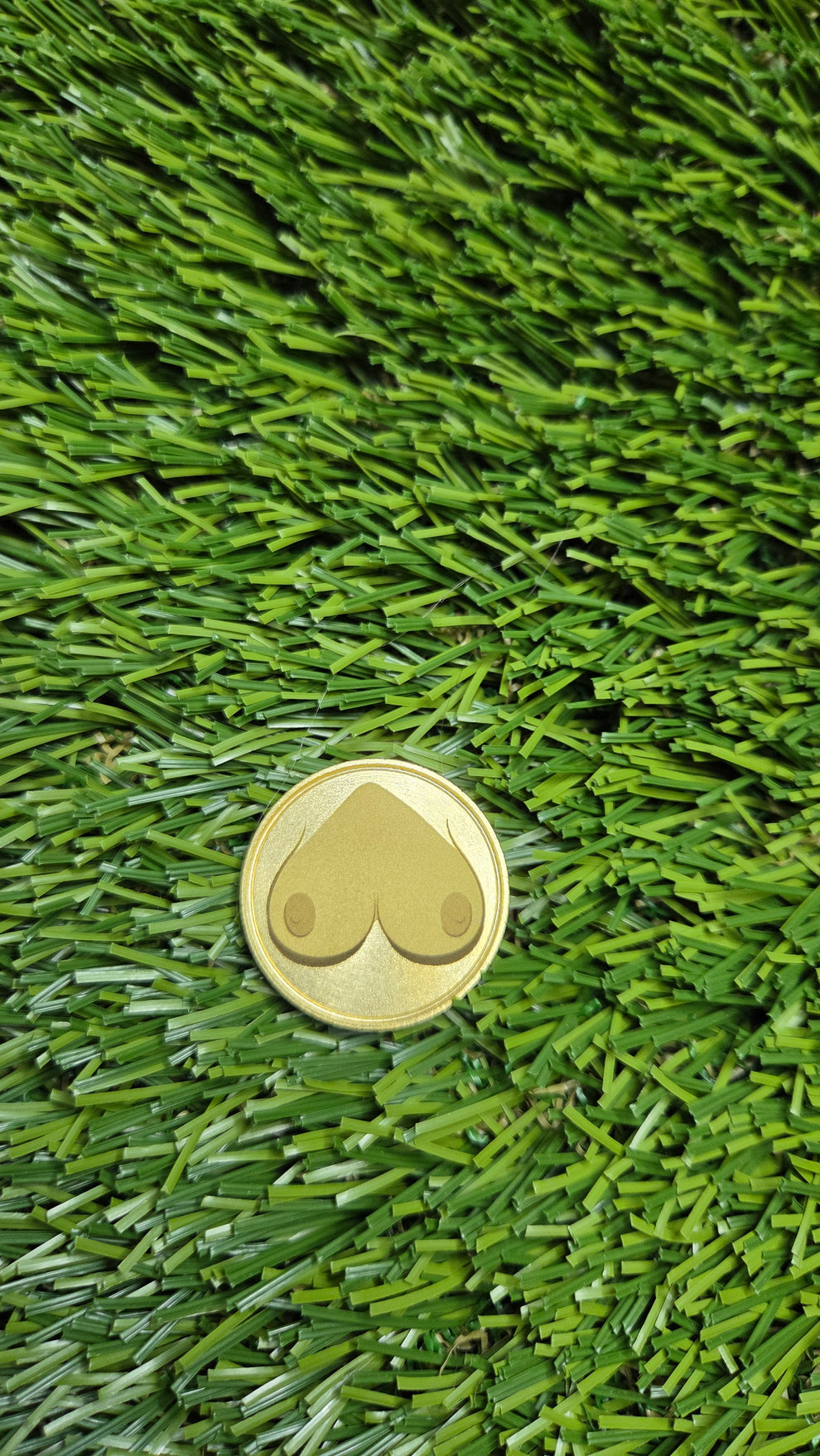 Premium Golf Ball Marker | Brass Booby | Str8-Strip